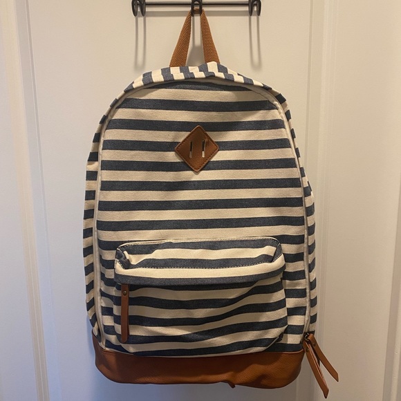 Mossimo Supply Co. | Accessories | Mossimo Backpack | Poshmark